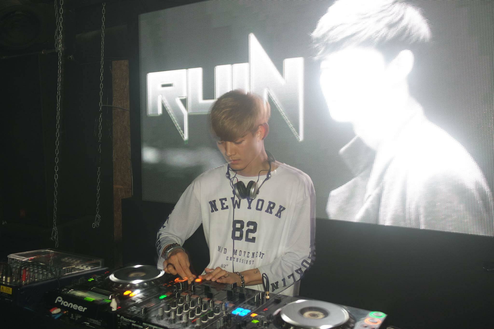 RUIN - Free music on ToneDen