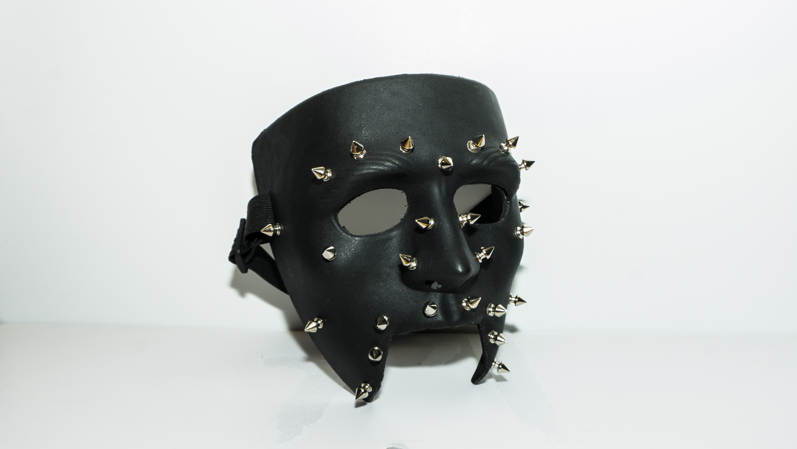 Deuce - Mask Giveaway - Enter to win on ToneDen