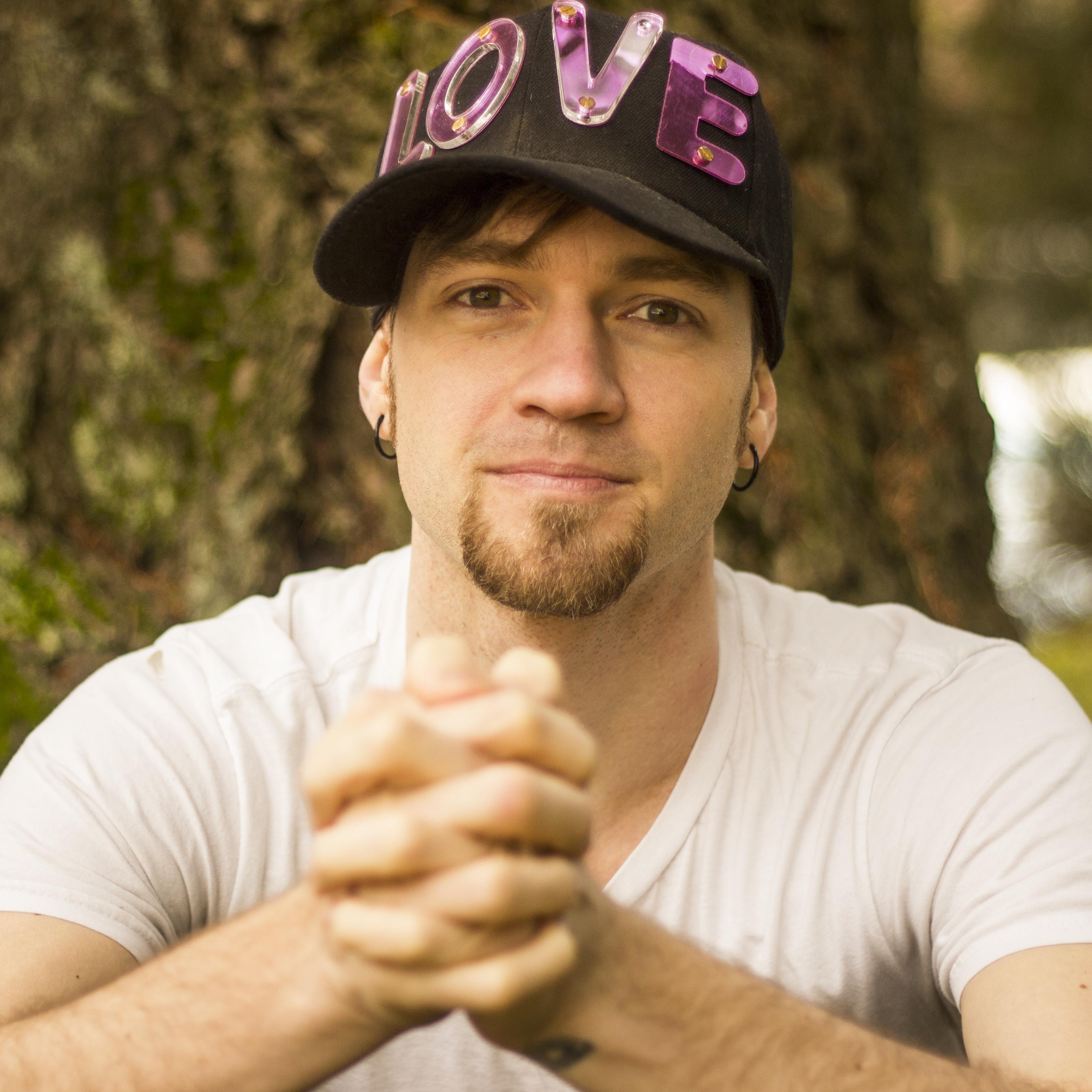 Entheo - Free music on ToneDen