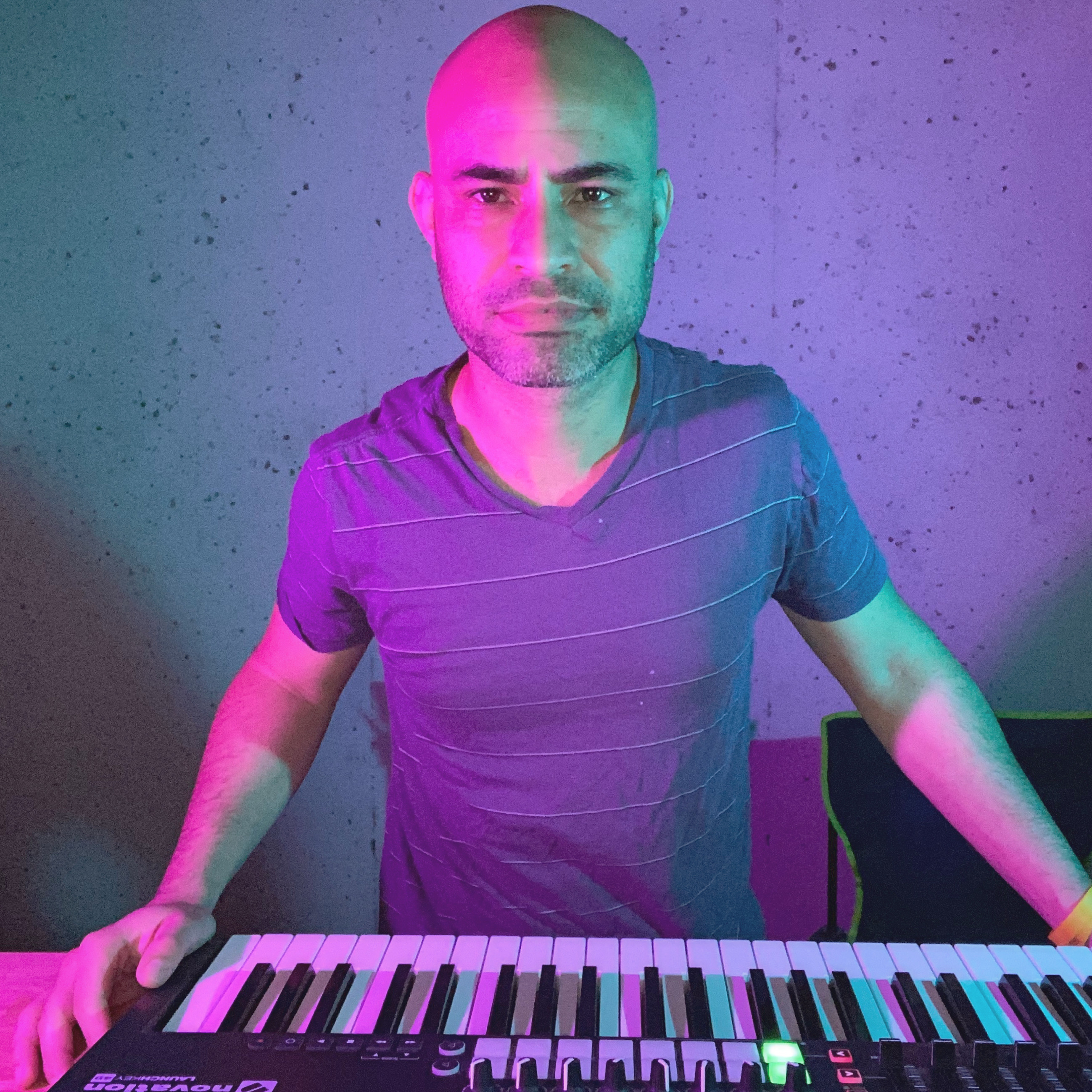 COACH - Free music on ToneDen