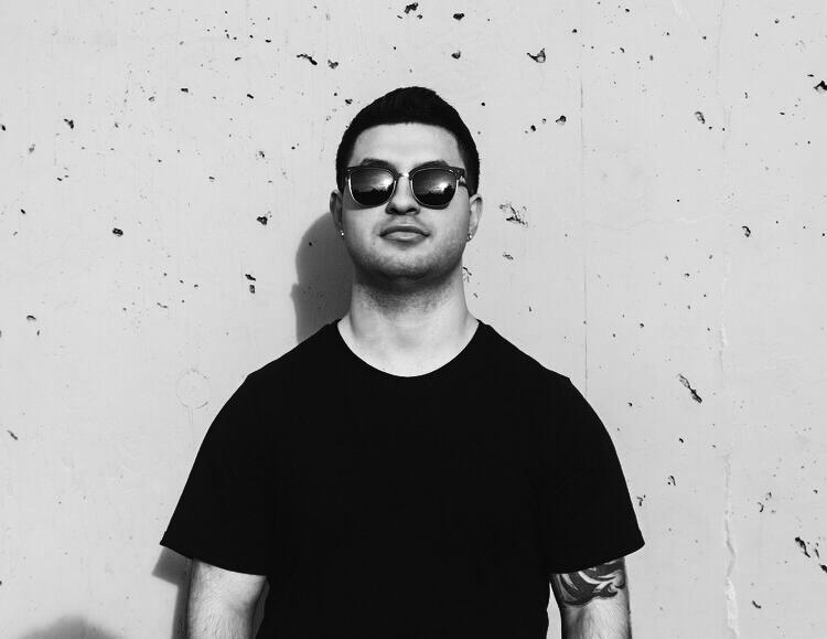 Slik Vik - Free music on ToneDen