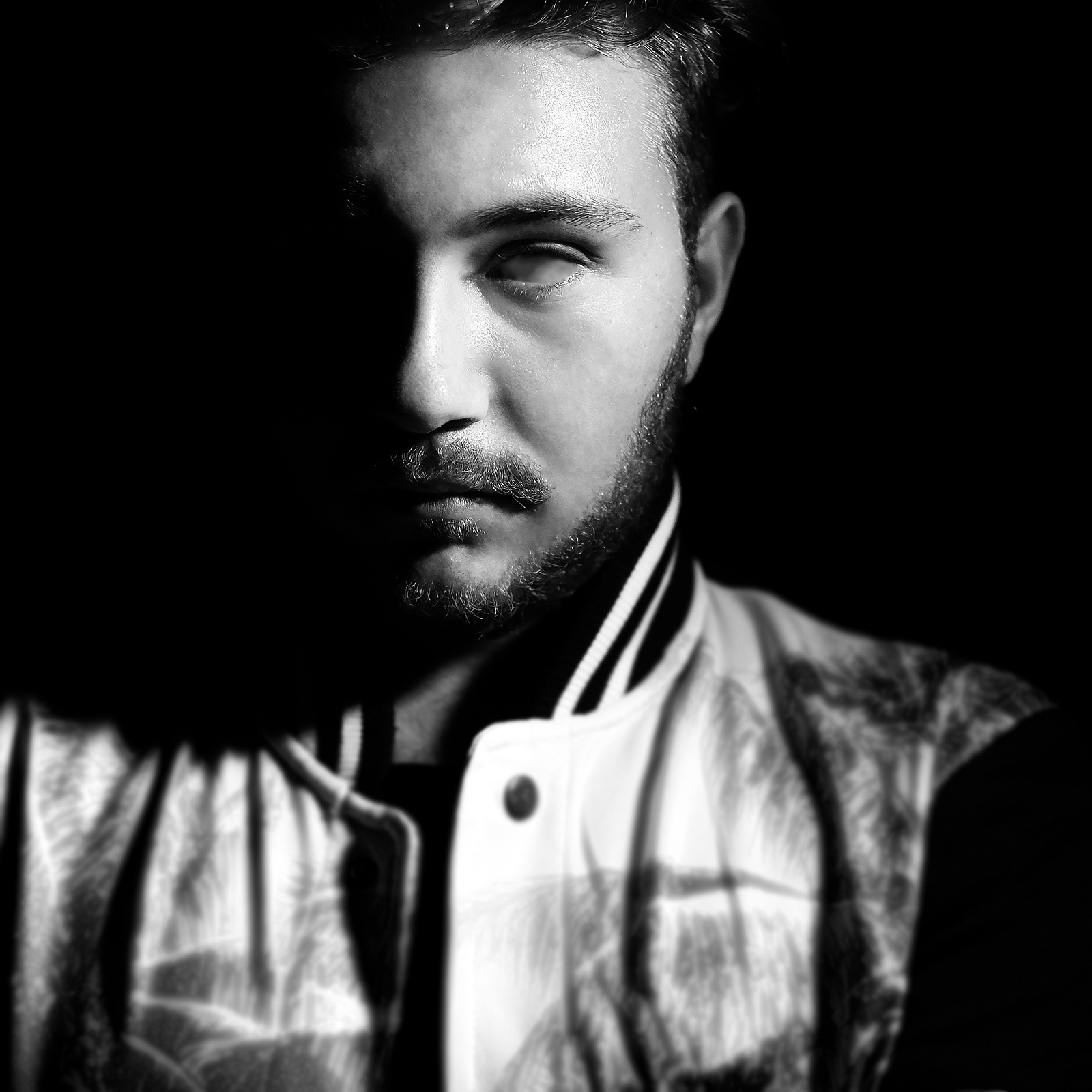 DARKLESS - Free music on ToneDen