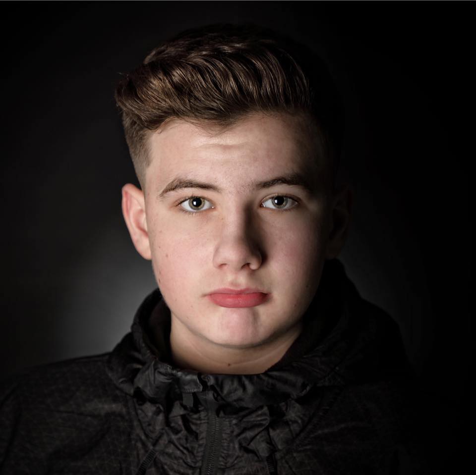 Lee James - Free music on ToneDen