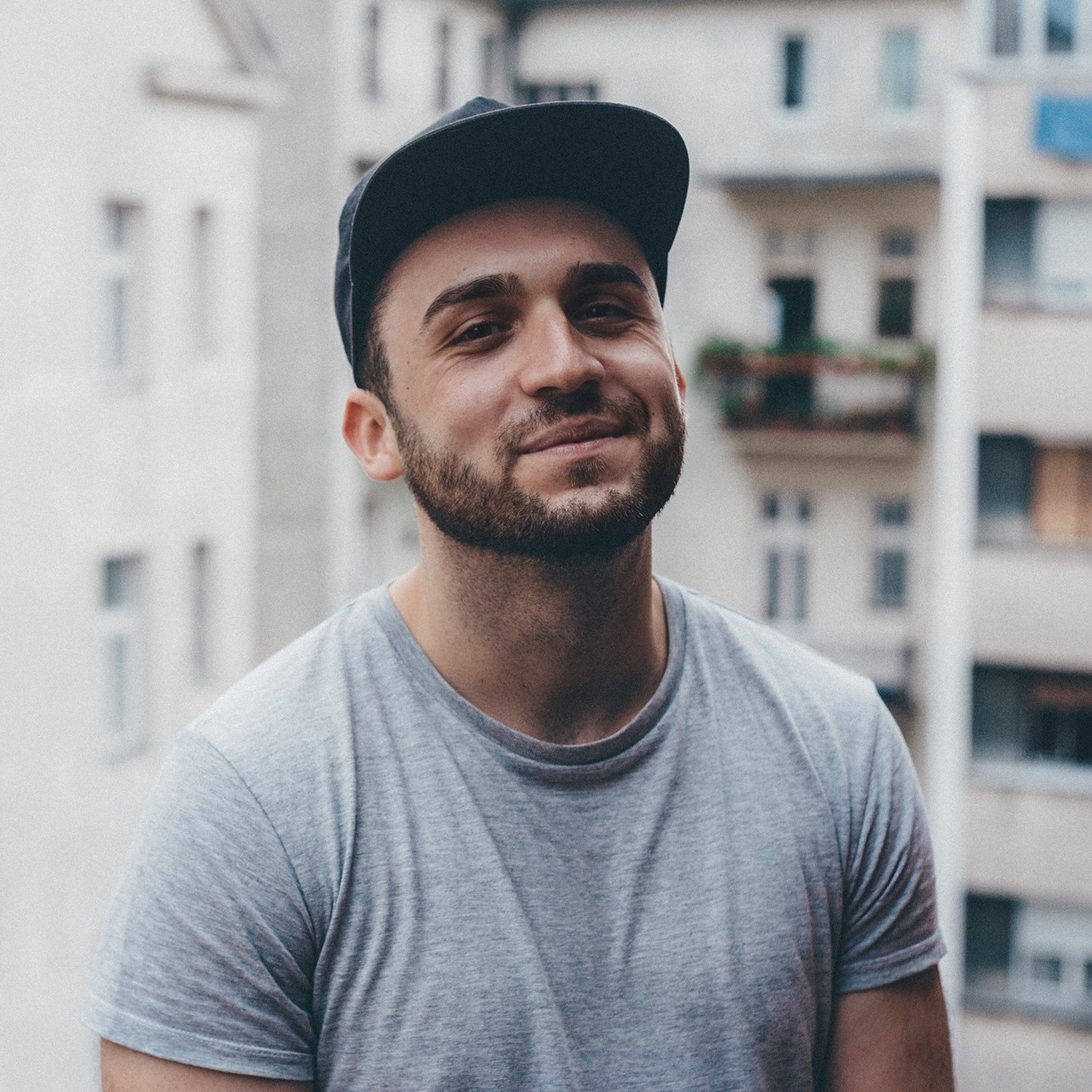 Mystee - Free music on ToneDen