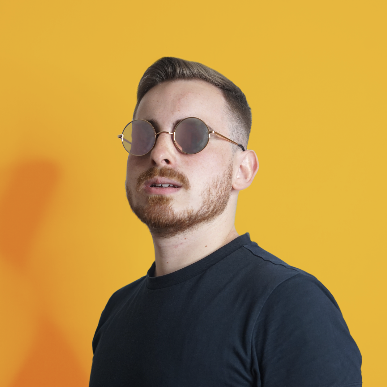 Alex Sunbelt - Free music on ToneDen