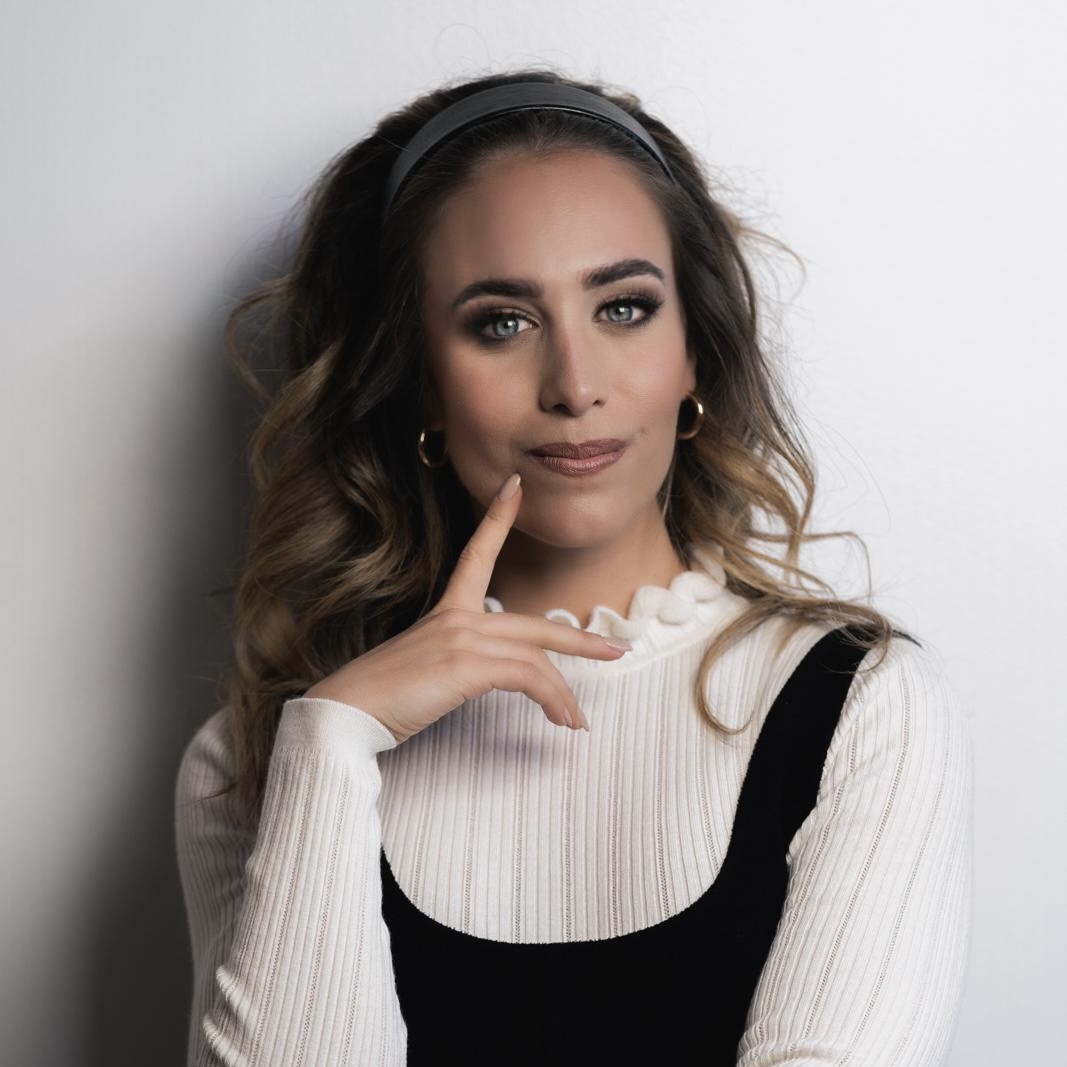 Chloe Stroll - Free music on ToneDen