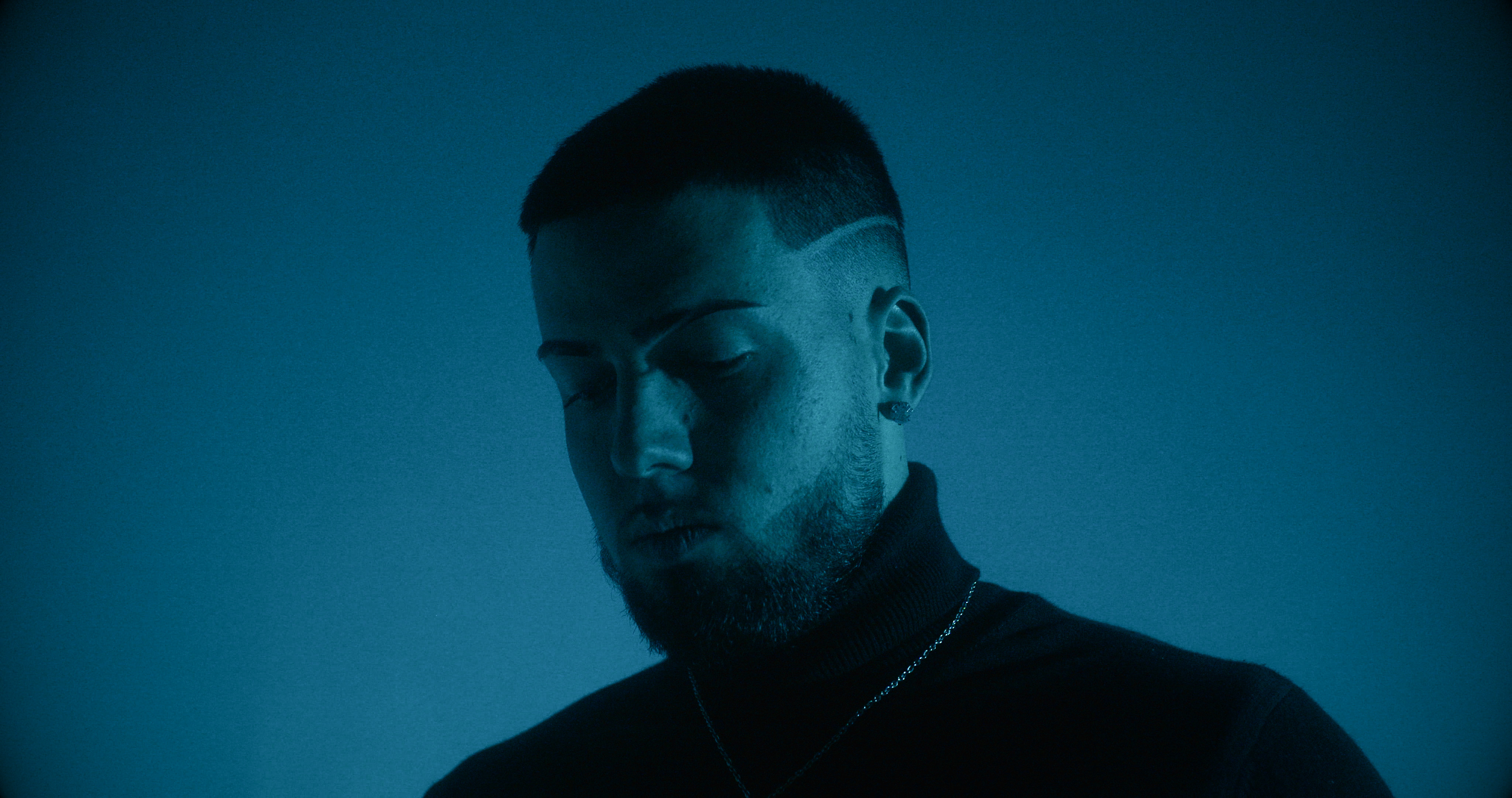 Ocean Roses - Free music on ToneDen